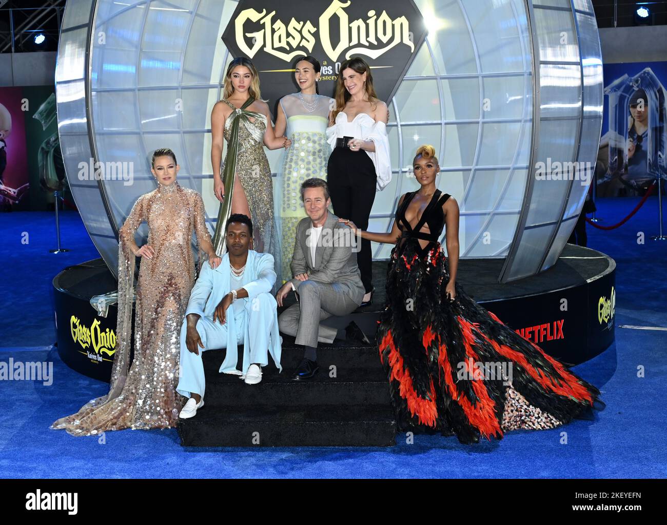 Los Angeles, USA. 14th Nov, 2022. Madelyn Cline, Jessica Hardwick ...