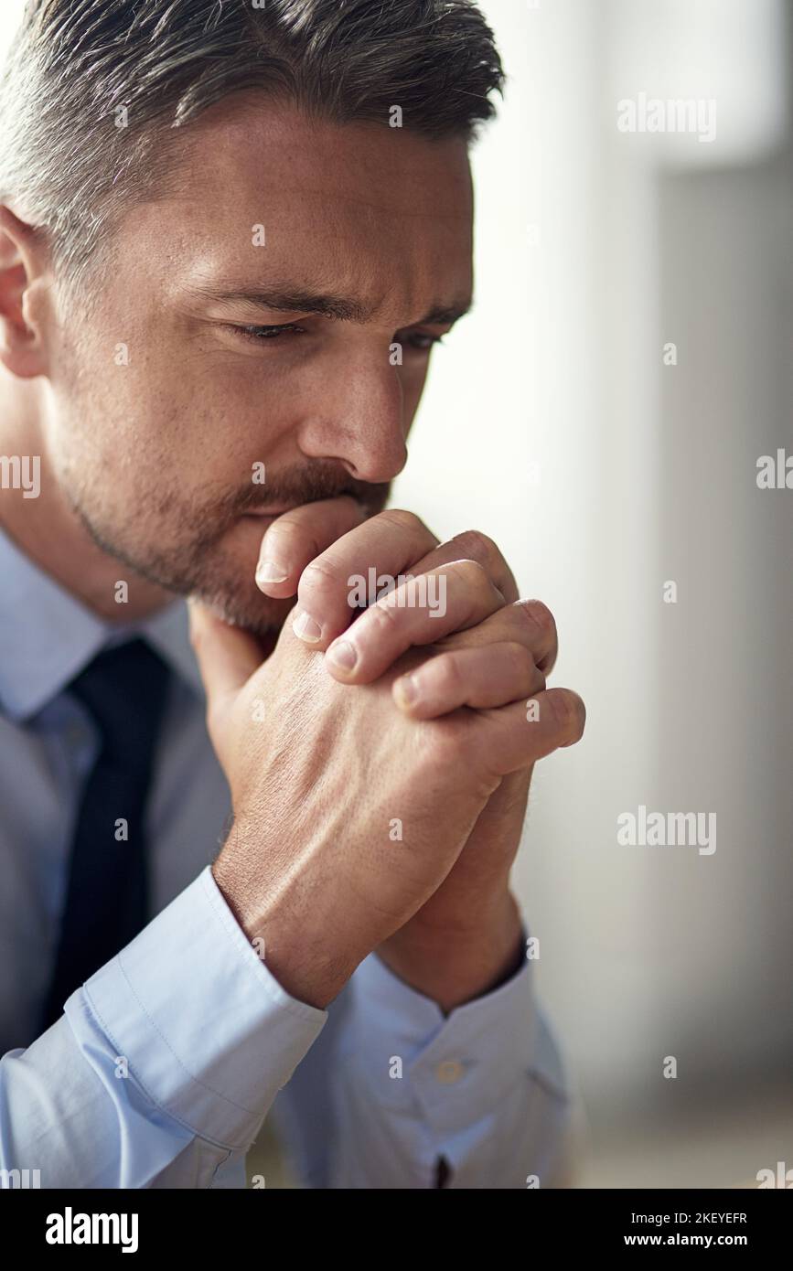 Man sitting desk stressed anxious hi-res stock photography and images ...