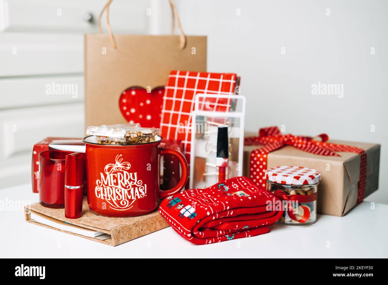 Christmas Gift box Ideas for woman, her, friend, girlfriend. Red and ...