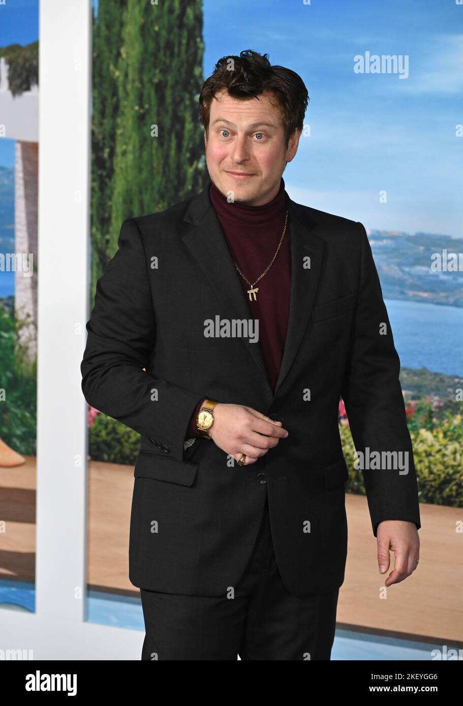 Los Angeles, USA. 14th Nov, 2022. Noah Segan at the premiere for "Glass ...