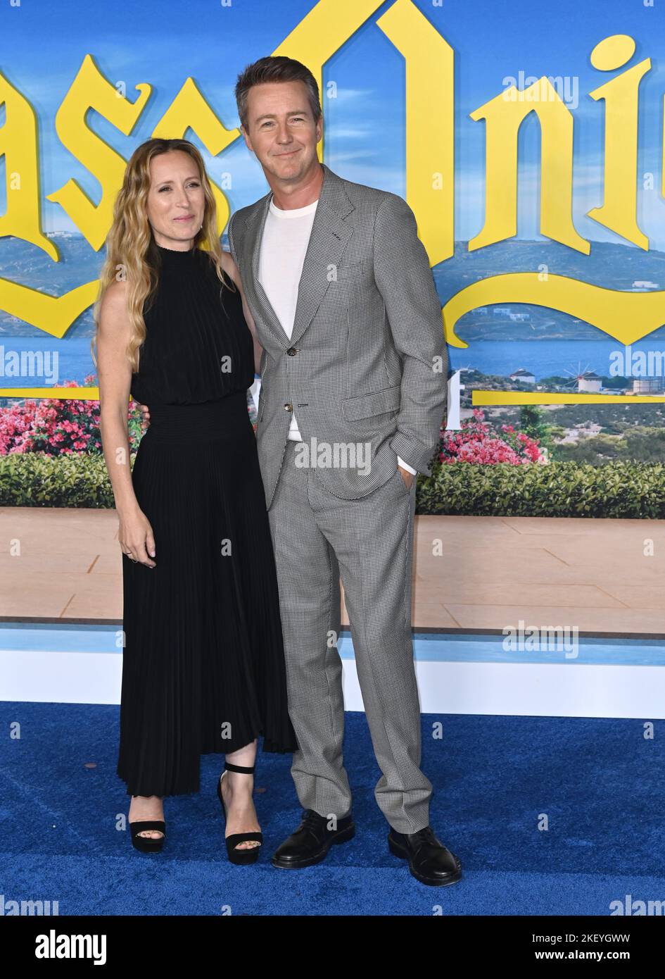 Los Angeles, USA. 14th Nov, 2022. Shauna Robertson & Edward Norton at ...