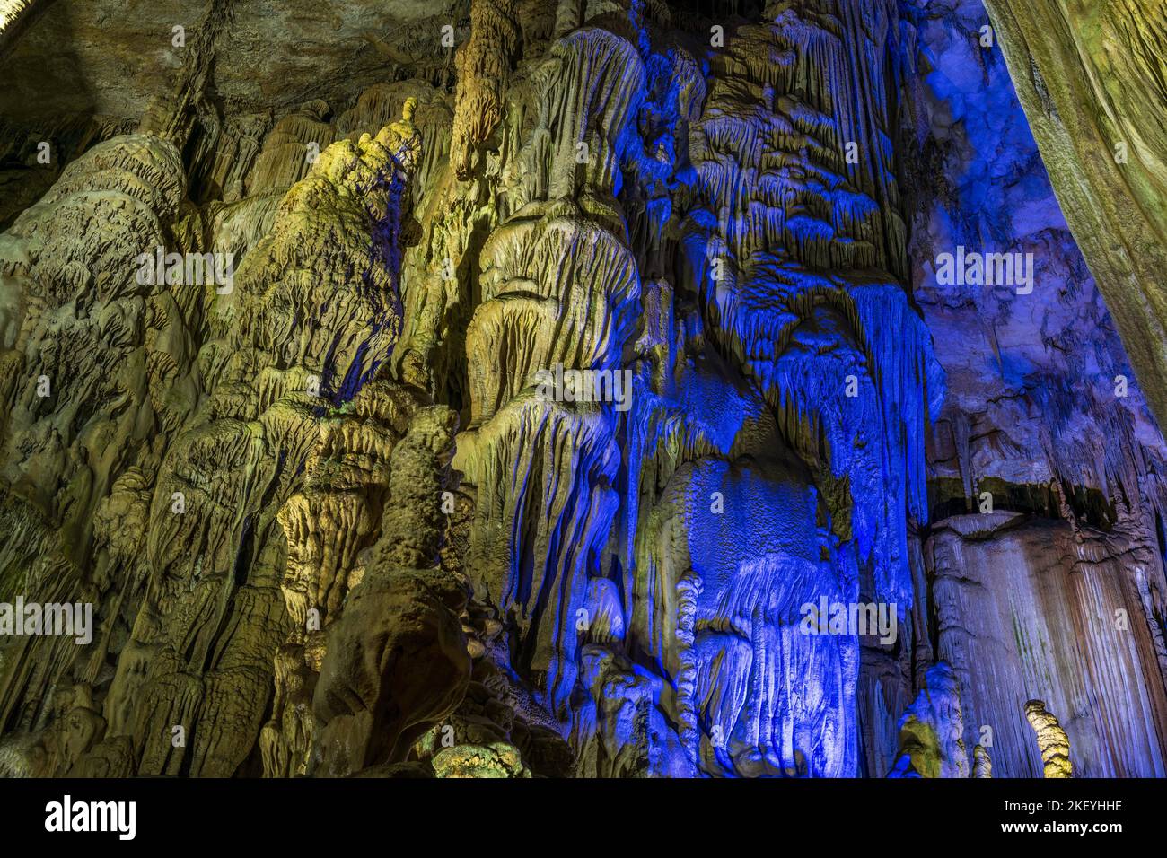 The most beautiful karst cave in China—Zhijin cave in Bijie City ...