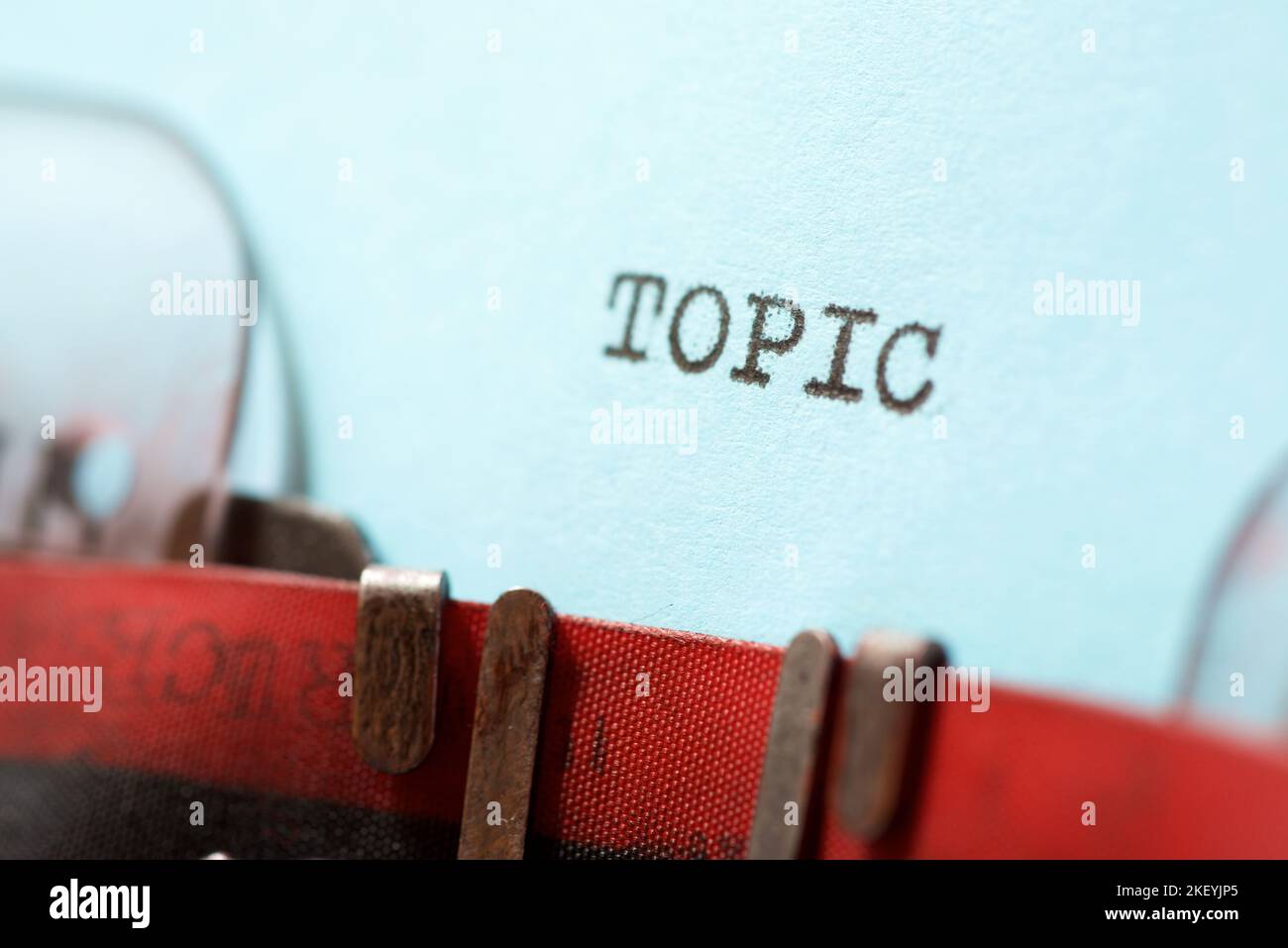 Topic word written with a typewriter Stock Photo - Alamy