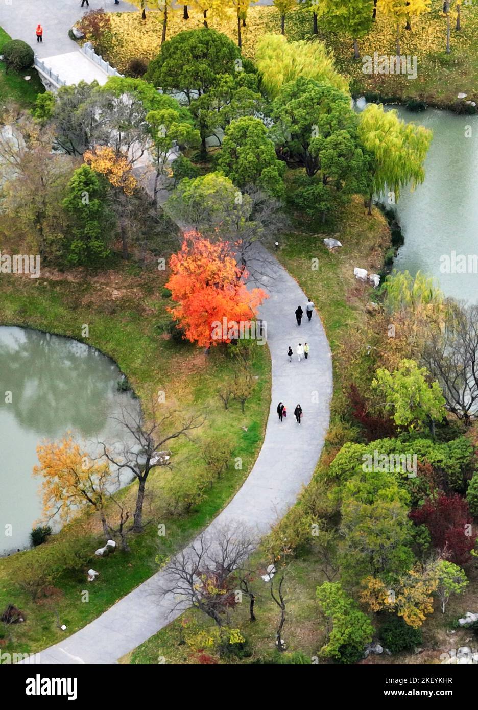 Aerial photo shows the early winter scenery of Slender West Lake Scenic ...