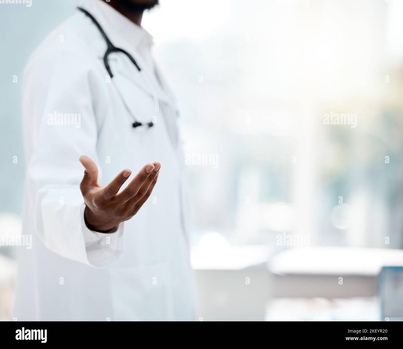 Man giving man helping hand hi-res stock photography and images - Alamy