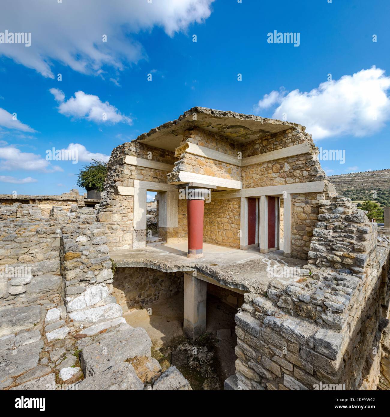 Knossos palace. Crete, Greece. Knossos palace - largest Bronze Age ...