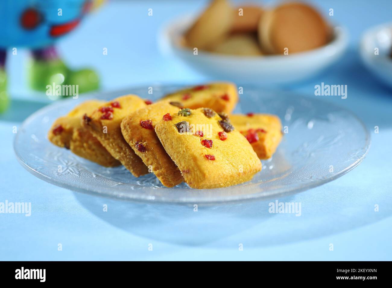 Tutti frutti biscuit hi-res stock photography and images - Alamy