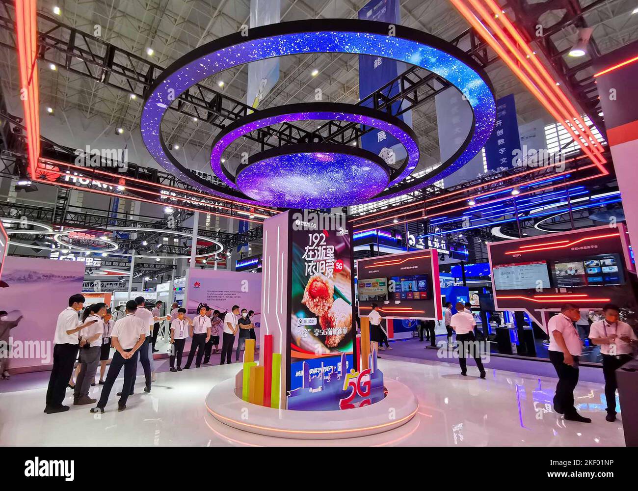 Visiting People, Ningbo City, east China's Zhejiang Province, 2 ...