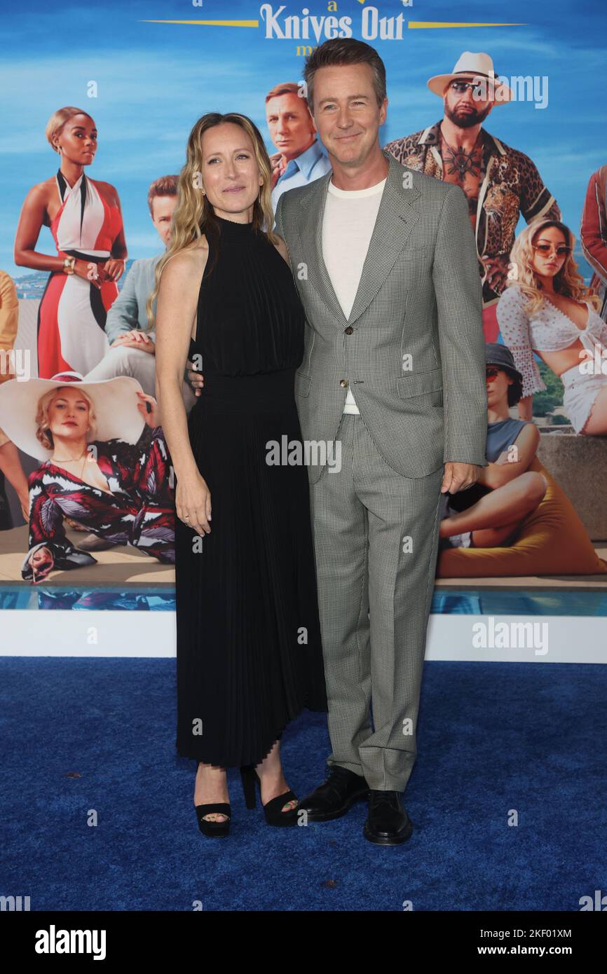 Los Angeles, Ca. 14th Nov, 2022. Edward Norton, Shauna Robertson at the ...