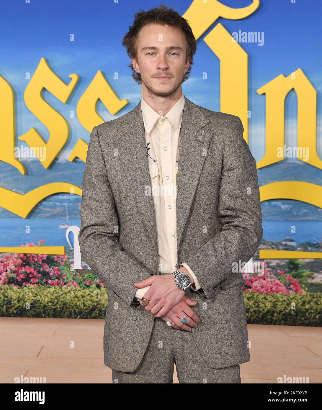Los Angeles, USA. 14th Nov, 2022. Drew Starkey arrives at the GLASS ...
