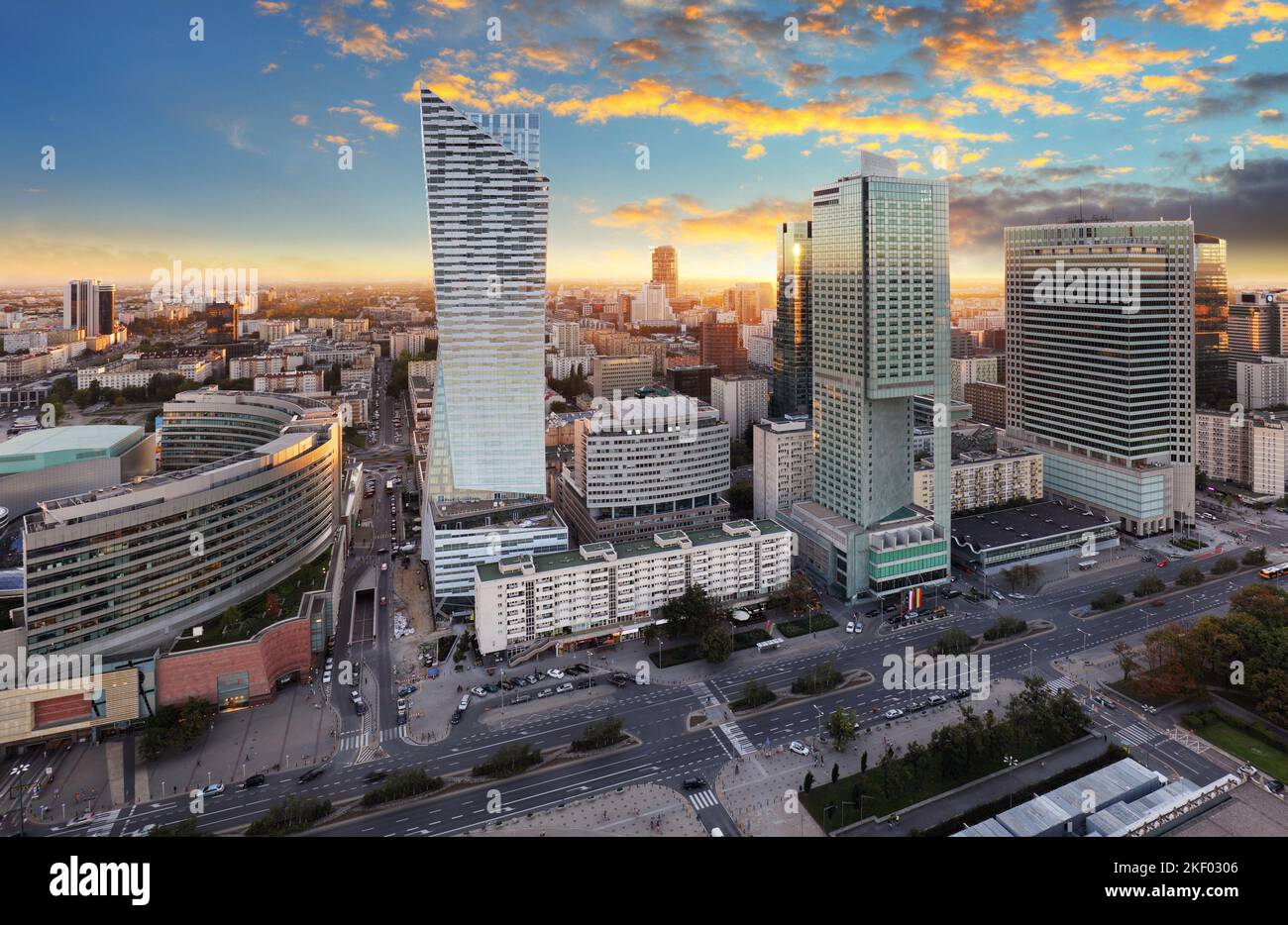 Apartment complex warsaw hi-res stock photography and images - Alamy