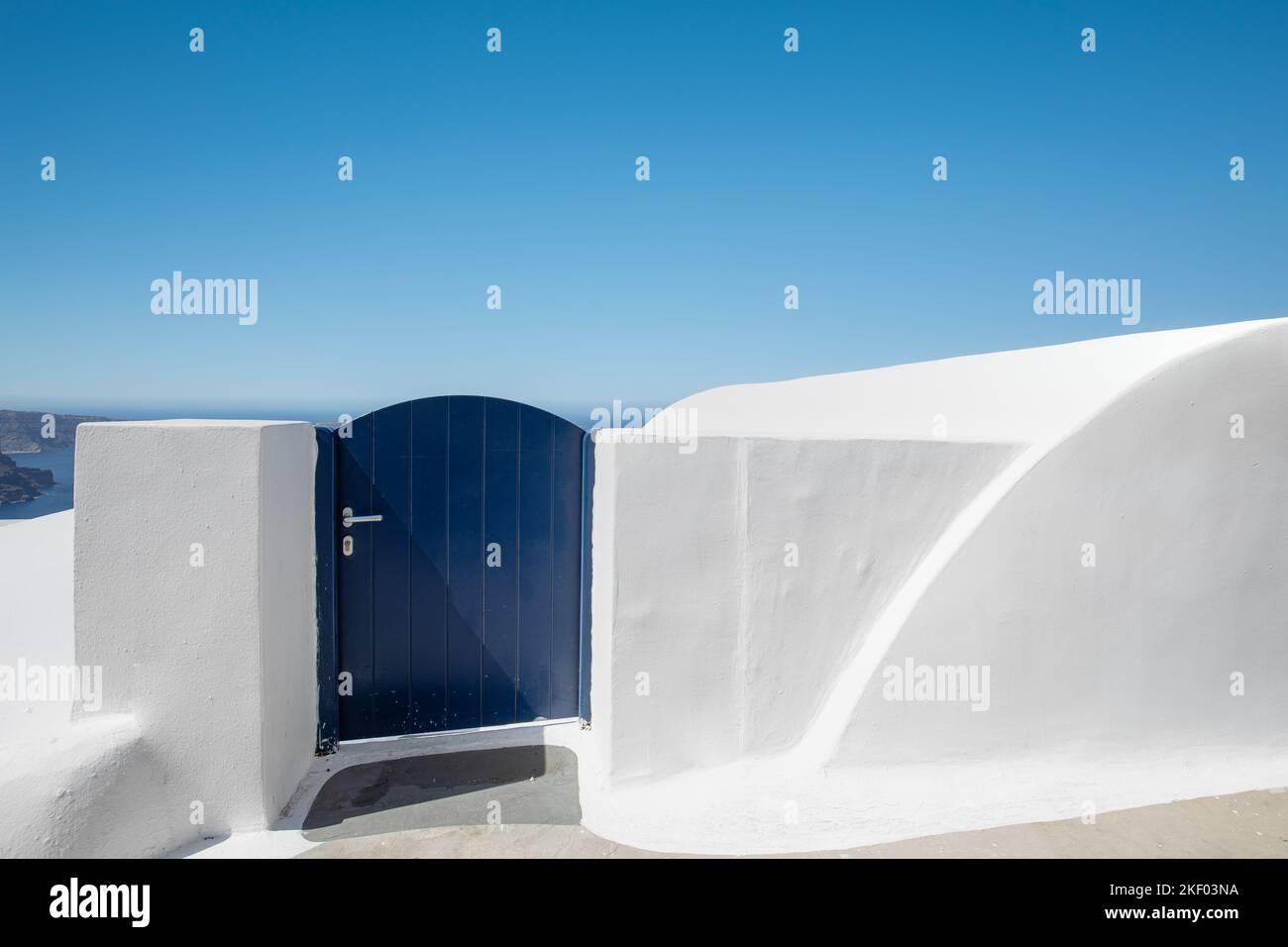 Beautiful travel background for vacation holiday banner. White houses ...