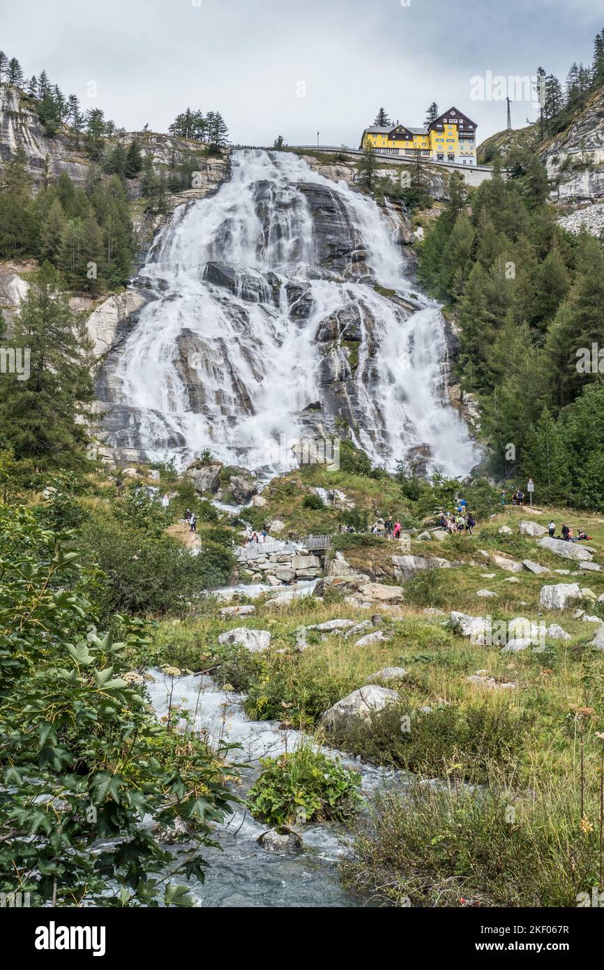 Toce waterfall italy hi-res stock photography and images - Alamy