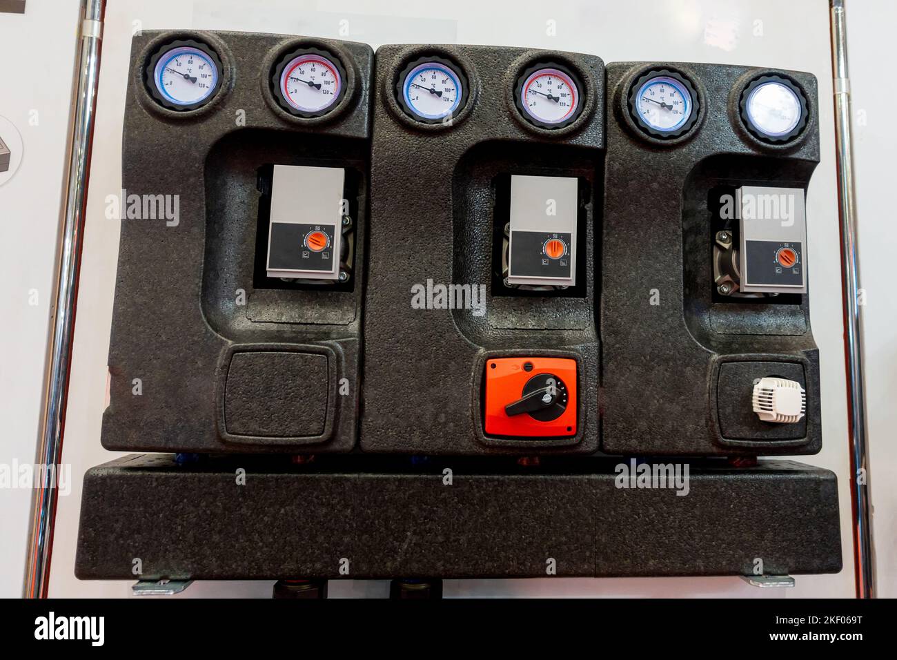 Air conditioning systems hi-res stock photography and images - Alamy