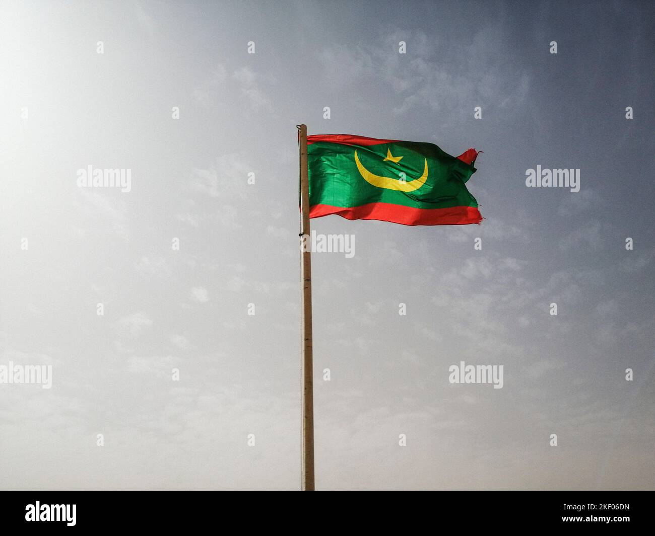 White mauritania flag hi-res stock photography and images - Alamy