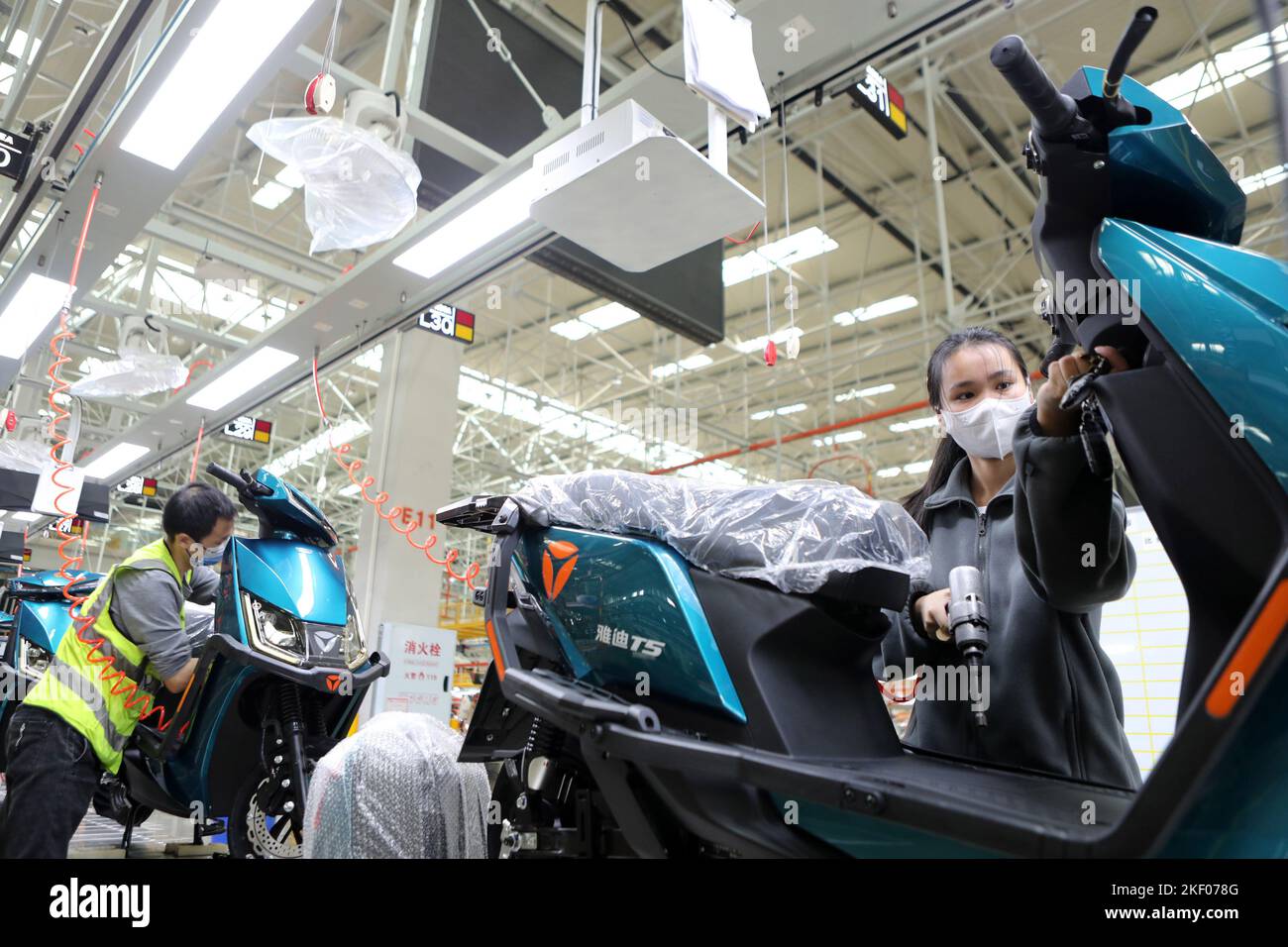 Motorcycle production line hi-res stock photography and images - Alamy