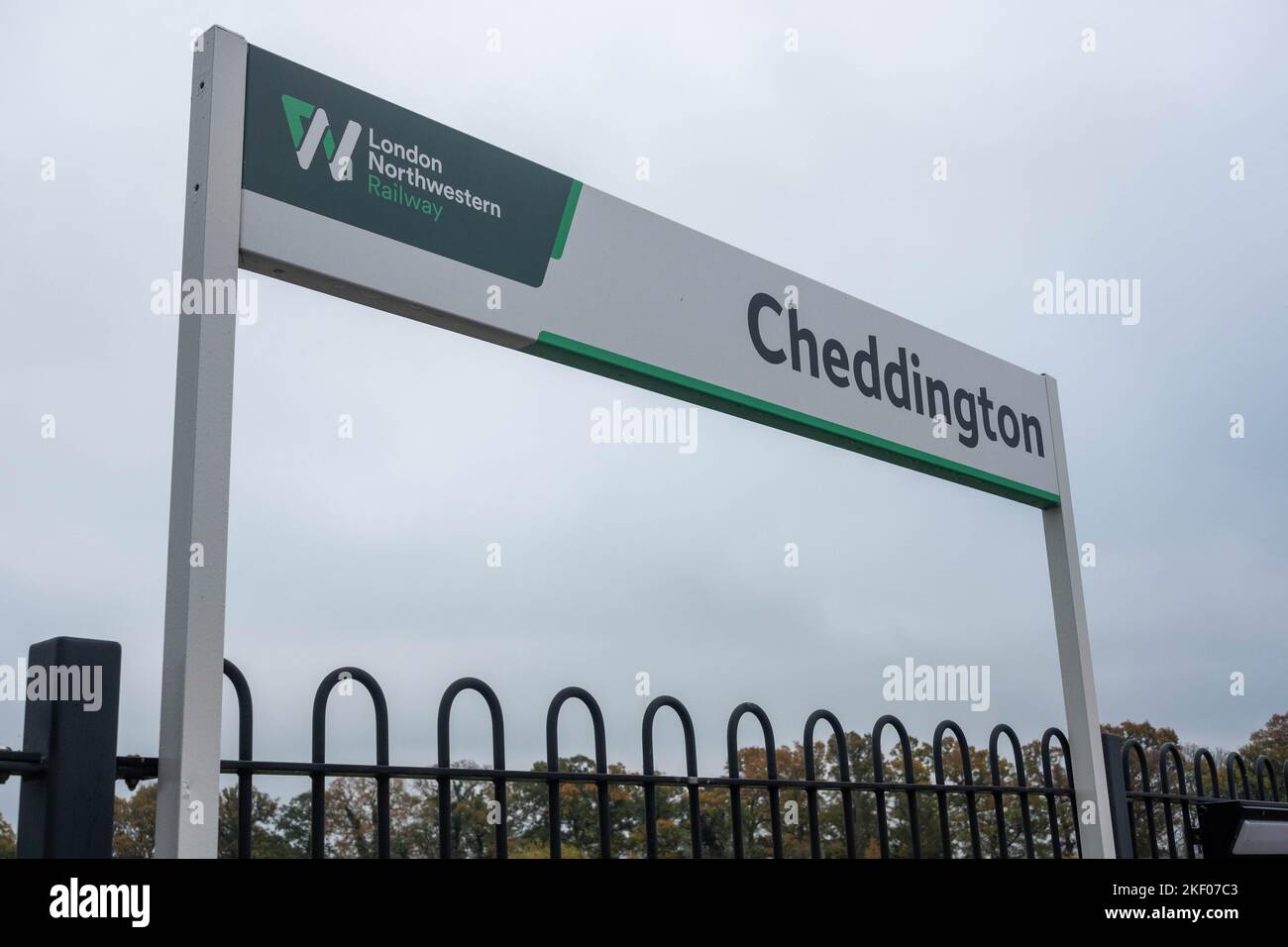 Cheddington Train Station Sign, London Northwestern Railway Stock Photo ...