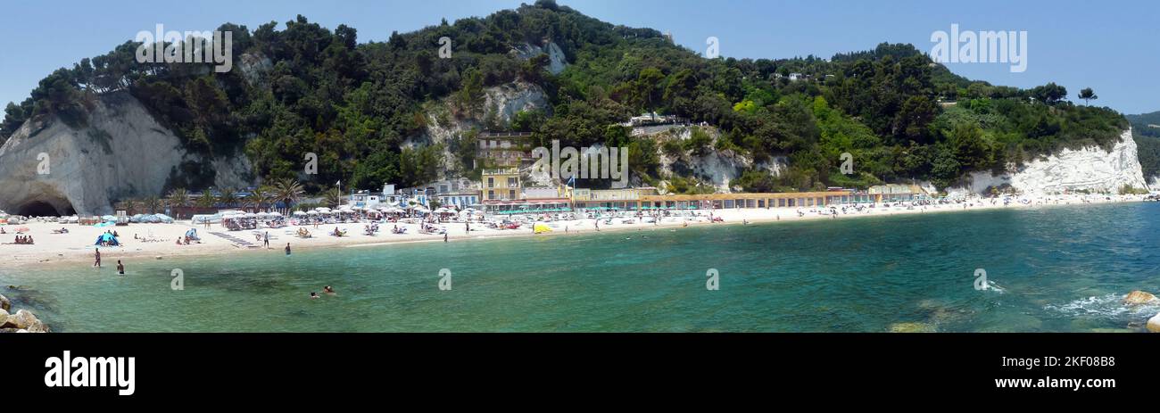 Extra panoramic view of the beautiful Urbani beach in Sirolo, under ...