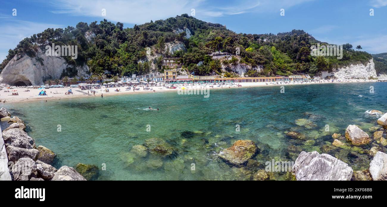 Extra panoramic view of the beautiful Urbani beach in Sirolo, under ...