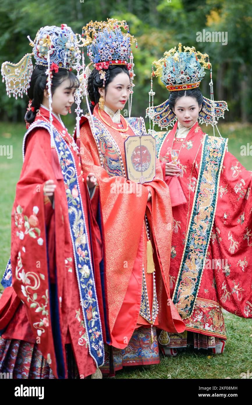 The Hanfu (the traditional dress of the Han Chinese People) Culture ...