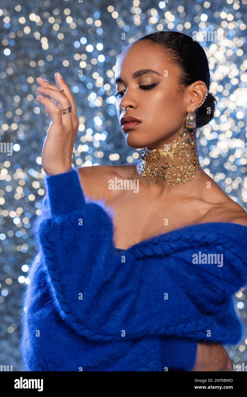 Neck golden yellow hi-res stock photography and images - Alamy