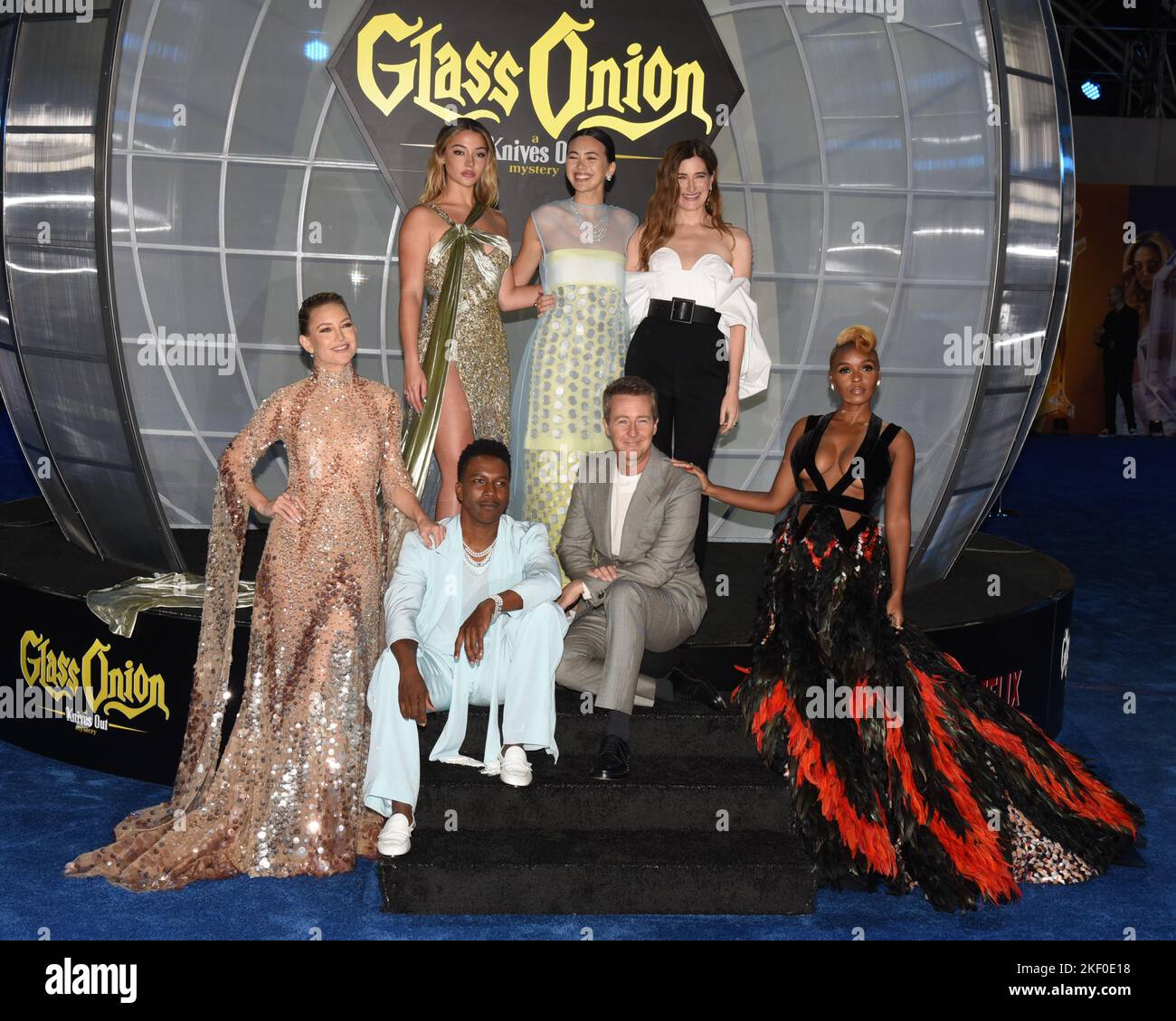 November 14, 2022, Los Angeles, California, USA: (L-R) Kate Hudson ...