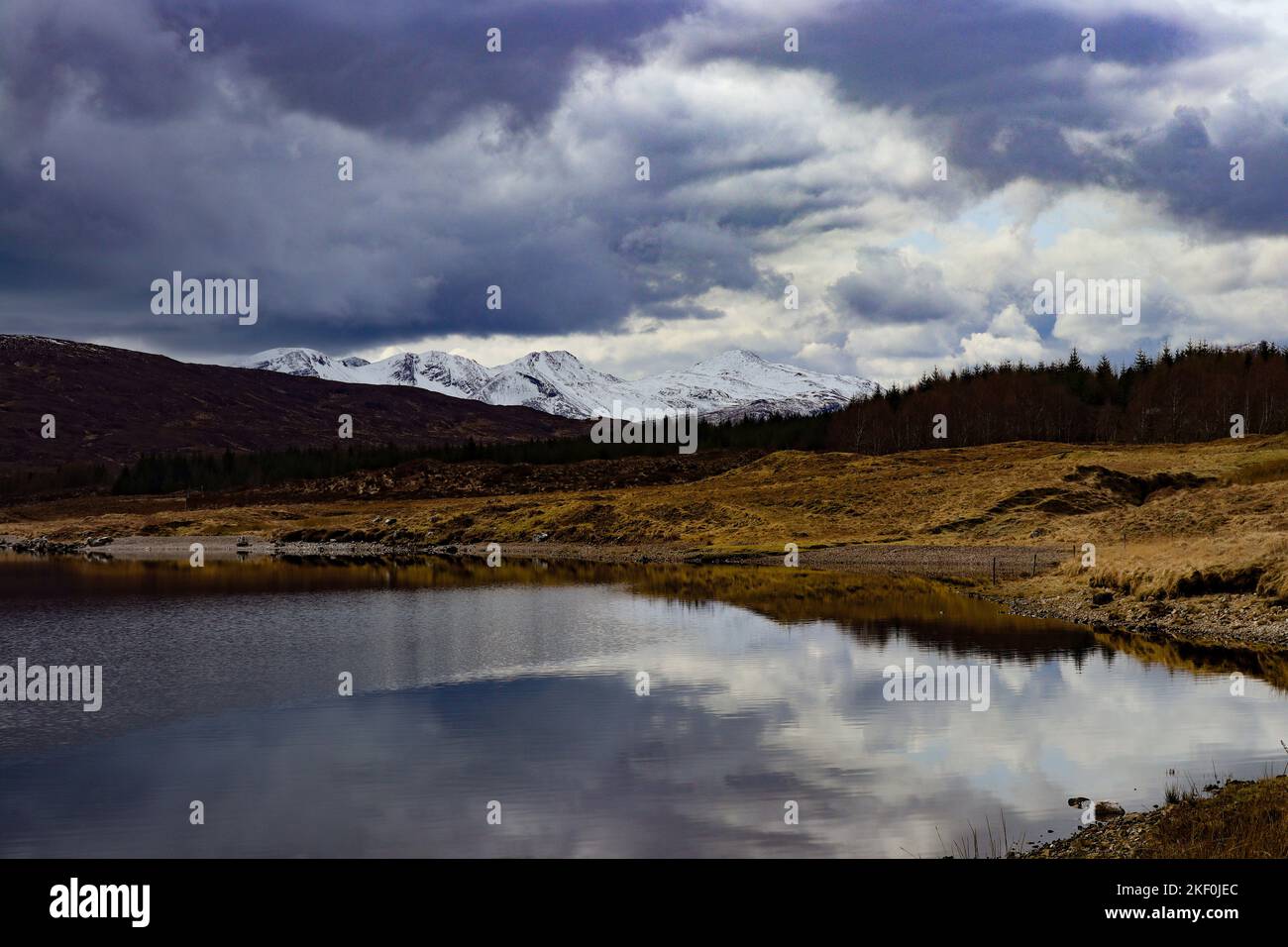 Torridon mountain munro winter snow hi-res stock photography and images ...
