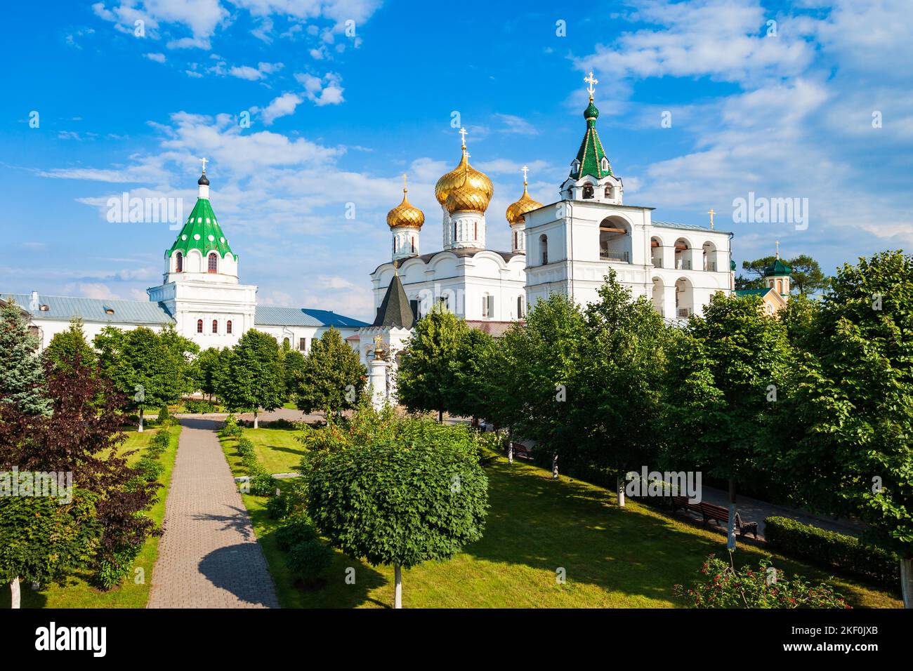 Russian church on river bank hi-res stock photography and images - Alamy