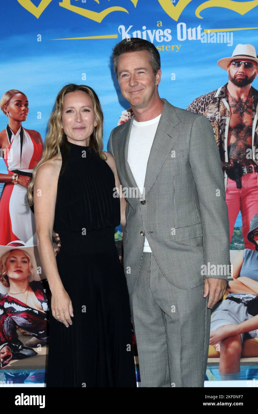 LOS ANGELES - NOV 14: Shauna Robertson, Edward Norton at the "Glass ...