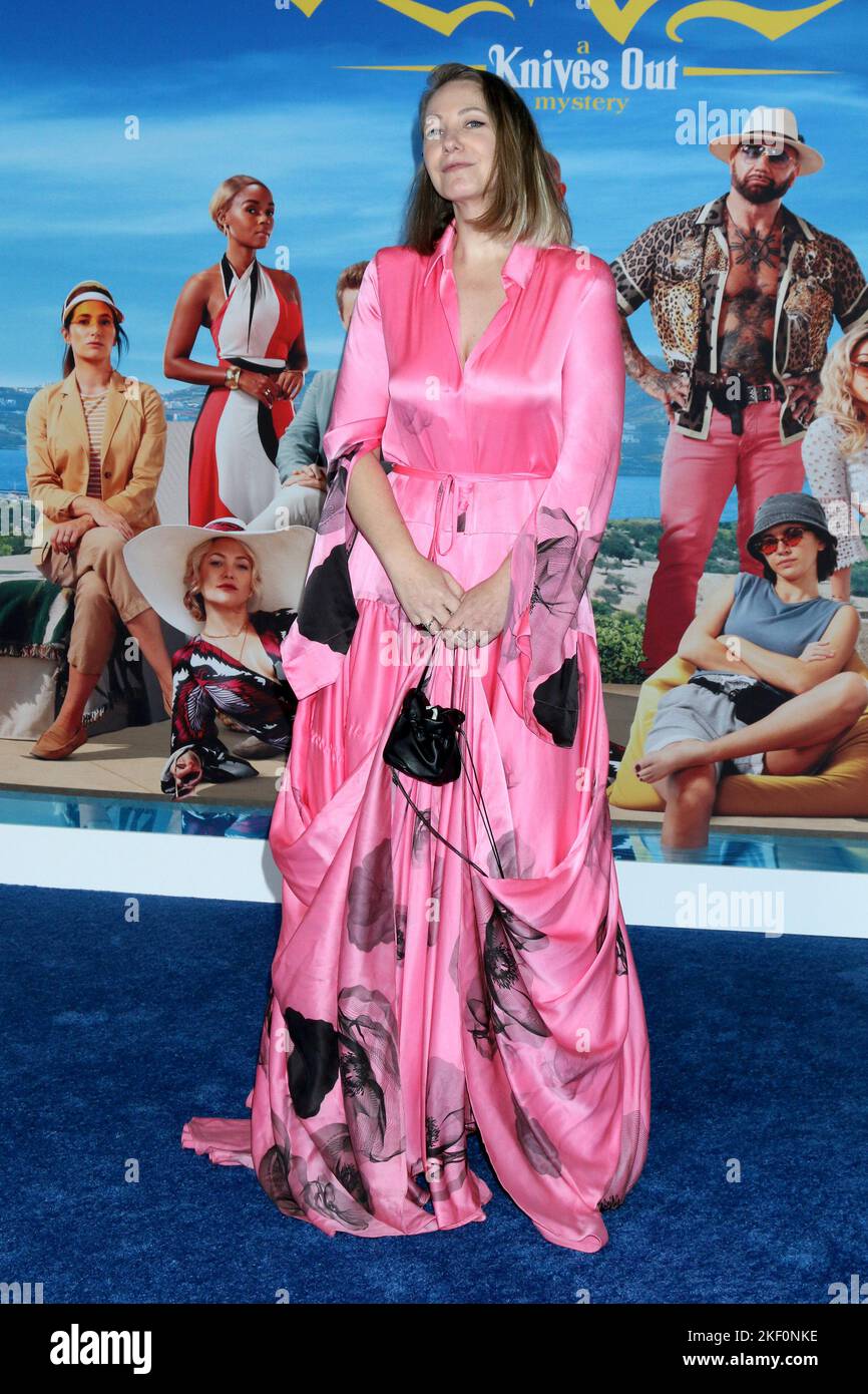 LOS ANGELES - NOV 14: Emily V. Gordon at the "Glass Onion - A Knives ...