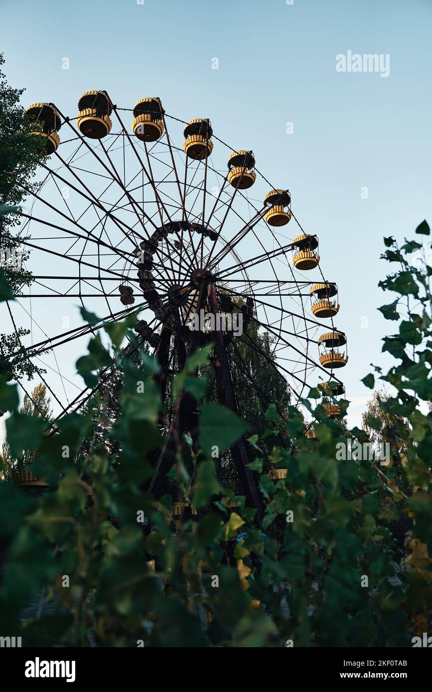 Chernobyl Ferries Wheel fairground - Autumn in Pripyat, Ukraine Stock ...