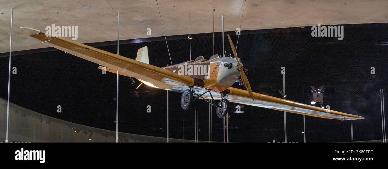 Mercedes Benz Museum, Stuttgart, Germany Stock Photo - Alamy