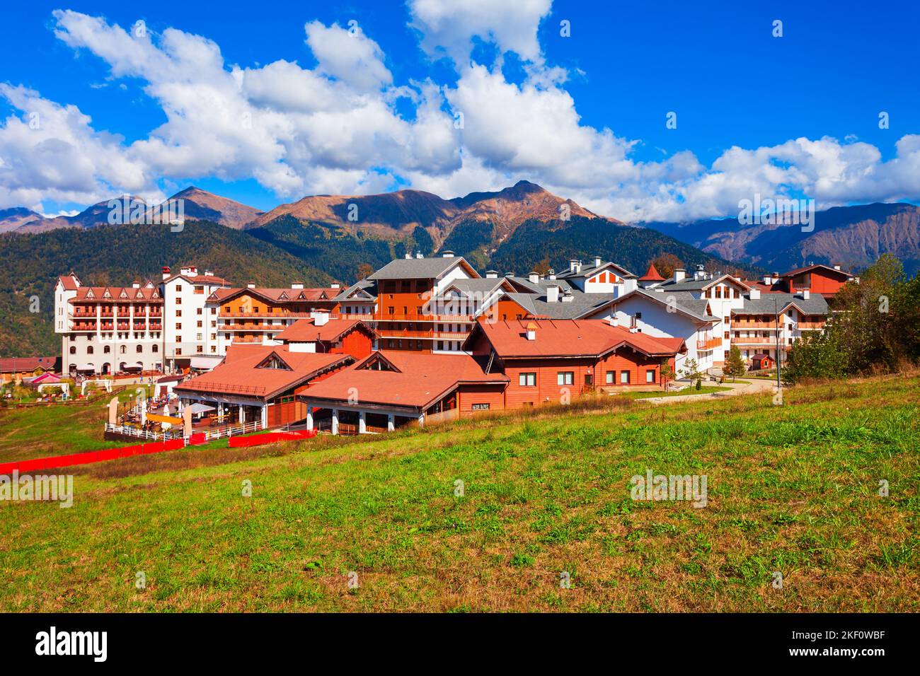 Buildings in Rosa Plateau mountain village. Rose Plateau and Roza ...