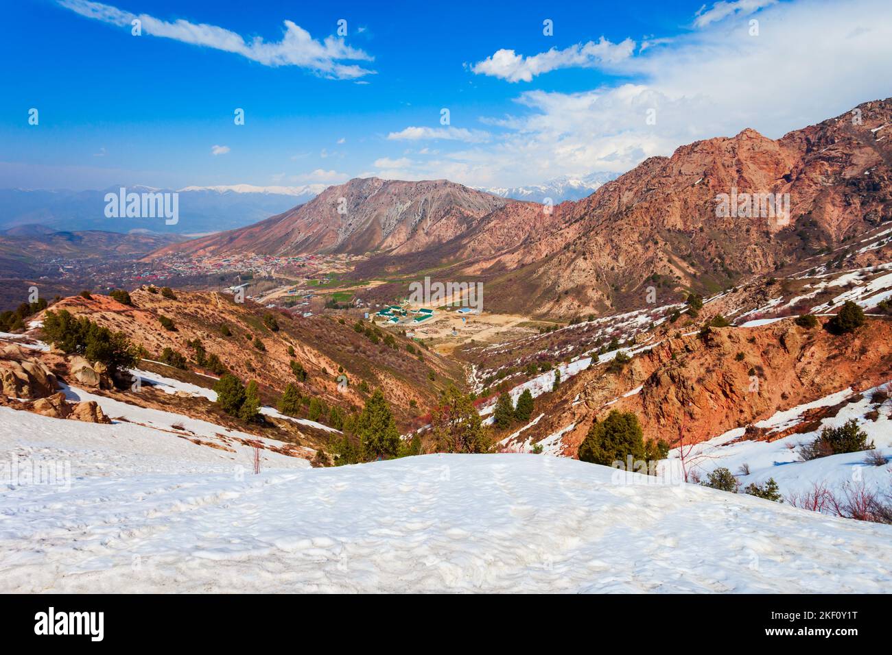 Chimgan ski hi-res stock photography and images - Alamy