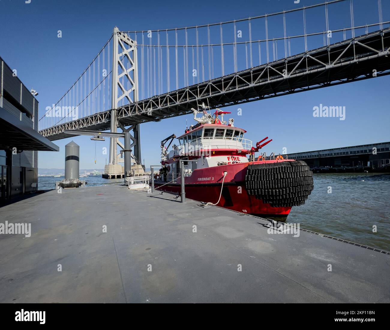 San francisco fire department fire boat hi-res stock photography and ...