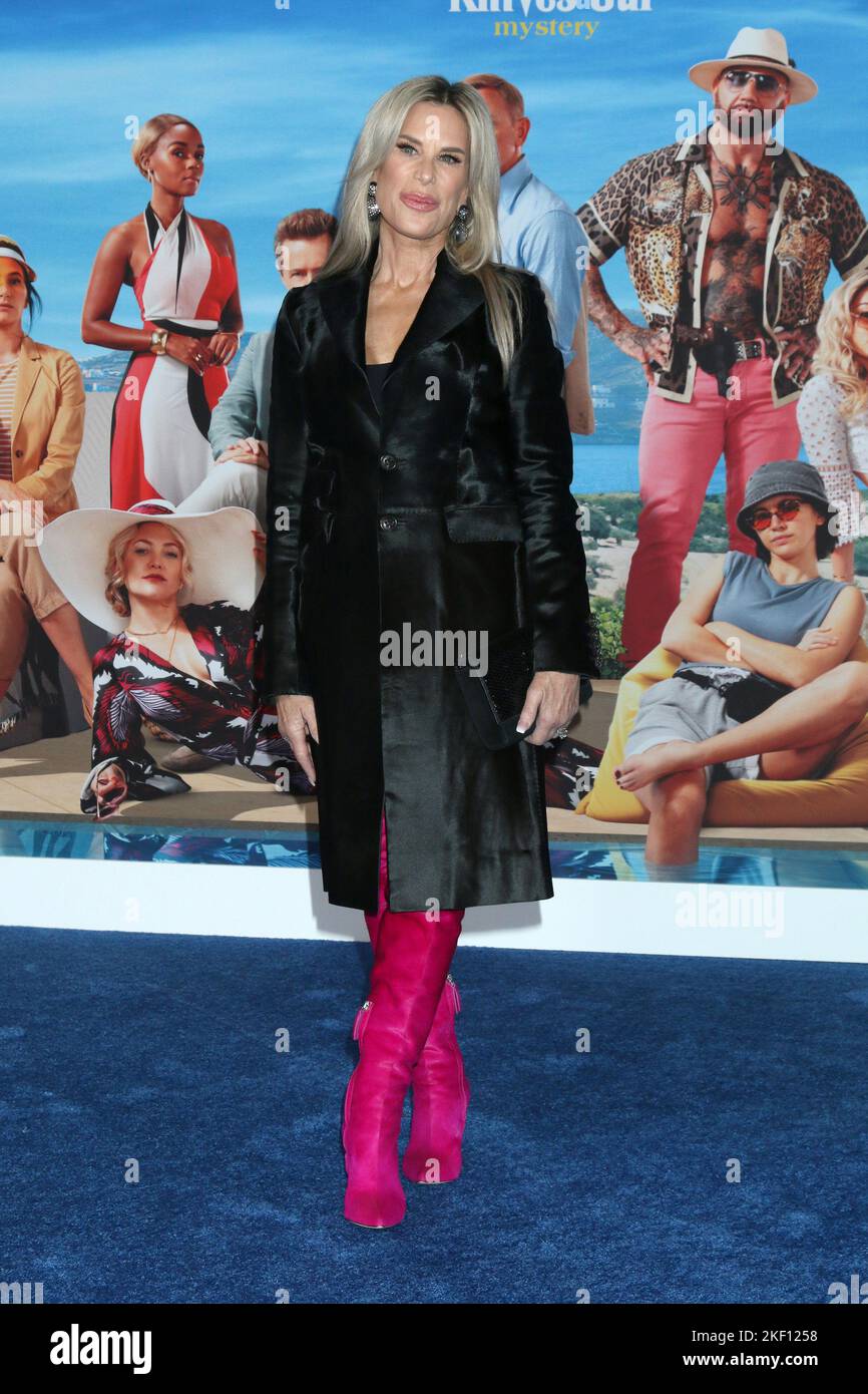 November 14, 2022, Los Angeles, CA, USA: LOS ANGELES - NOV 14: Ellen K ...