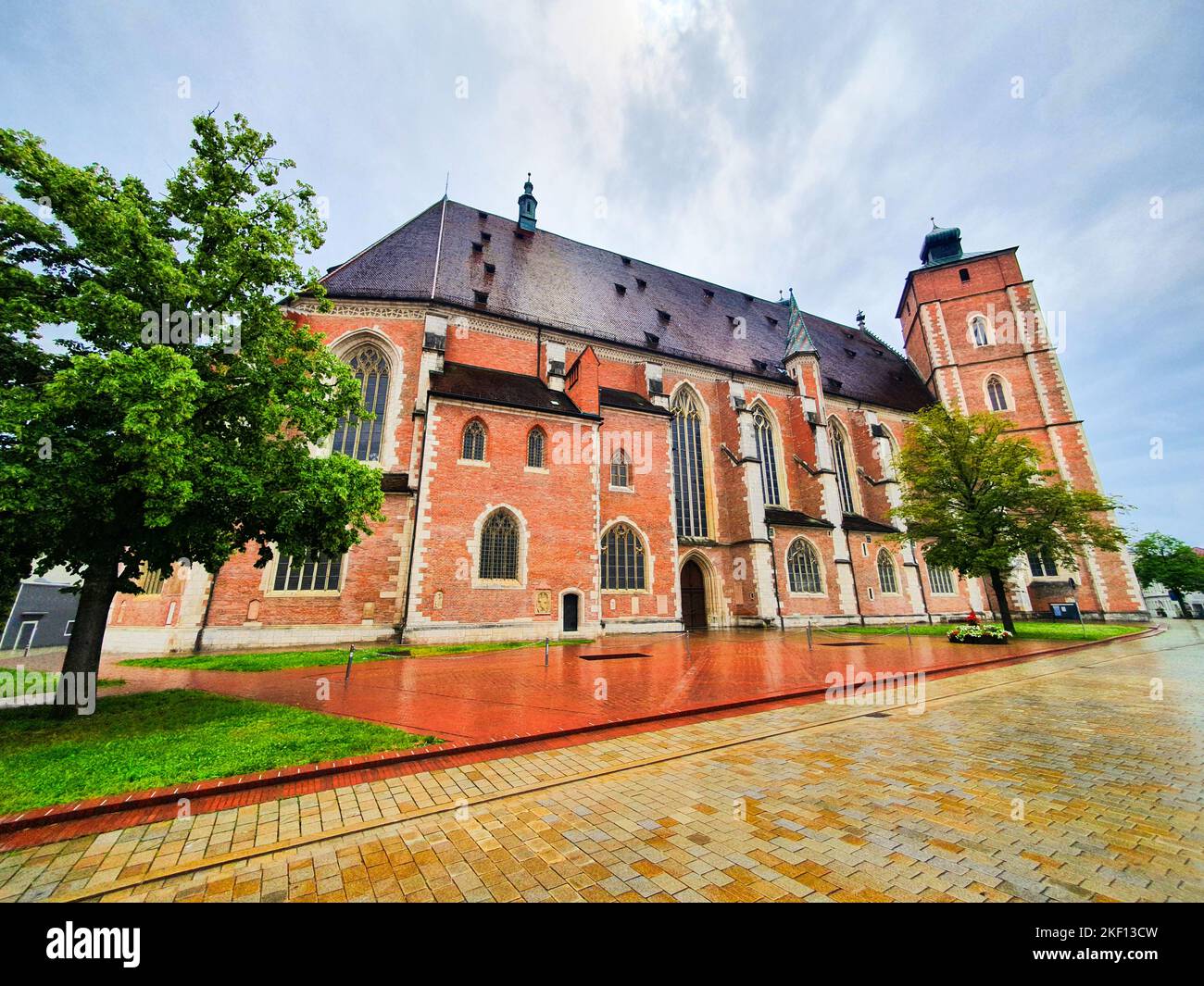 Gothic Hall Church of Our Lady or Liebfrauenmunster in Ingolstadt city ...