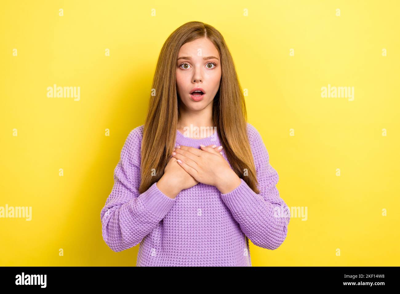 Photo of young shocked afraid teenager girl wear comfortable purple ...