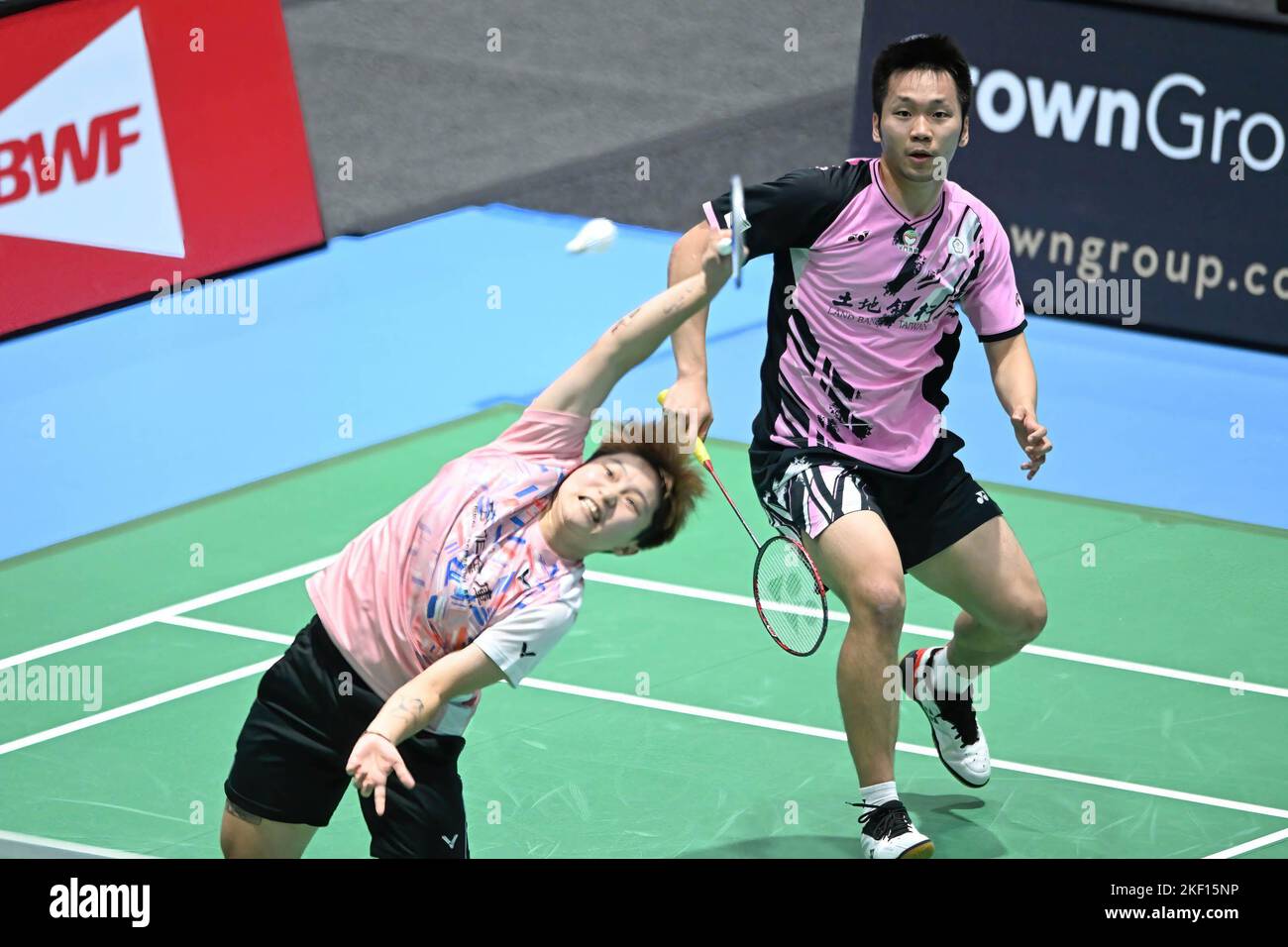 Sydney, Australia. 15th Nov, 2022. Lin Wan Ching (L) and Lee Yang (R ...