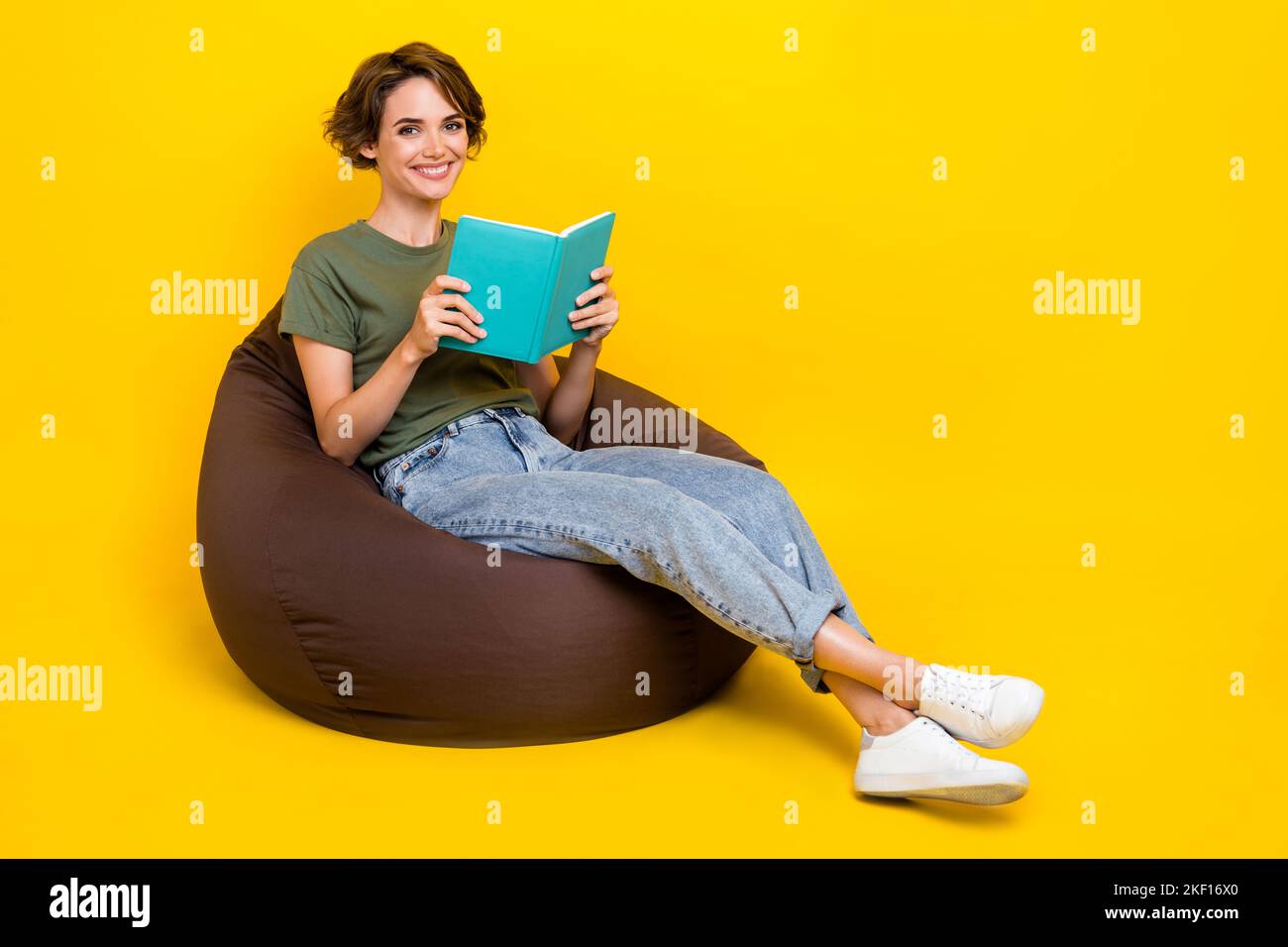 Full length photo of gorgeous smart adorable woman brown hair talking ...