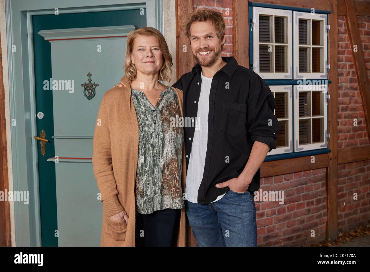 14 November 2022, Lower Saxony, Lüneburg: Actors Anna Bardorf as "Silke ...