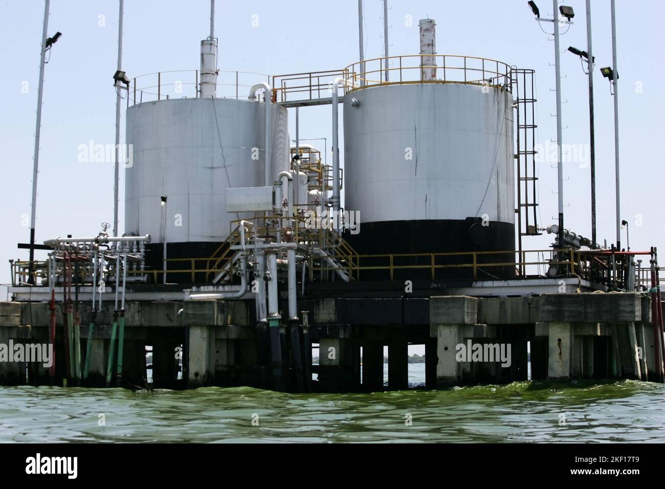 CABIMAS-ZULIA-VENEZUELA- 15-08-2011. A pumpjack is seen in an oil field ...