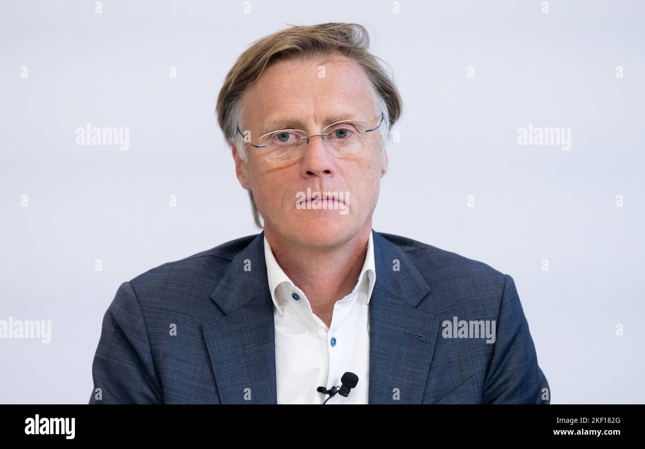 Infineon 2022 hi-res stock photography and images - Alamy