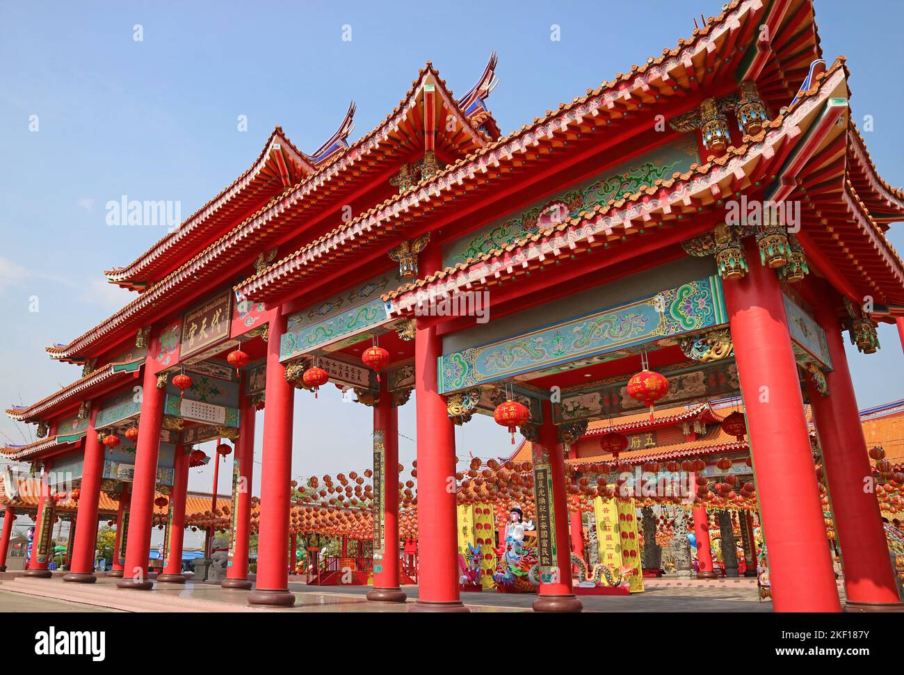 Fantastic Colorful Gate of a Chinese Buddhist Temple Stock Photo - Alamy