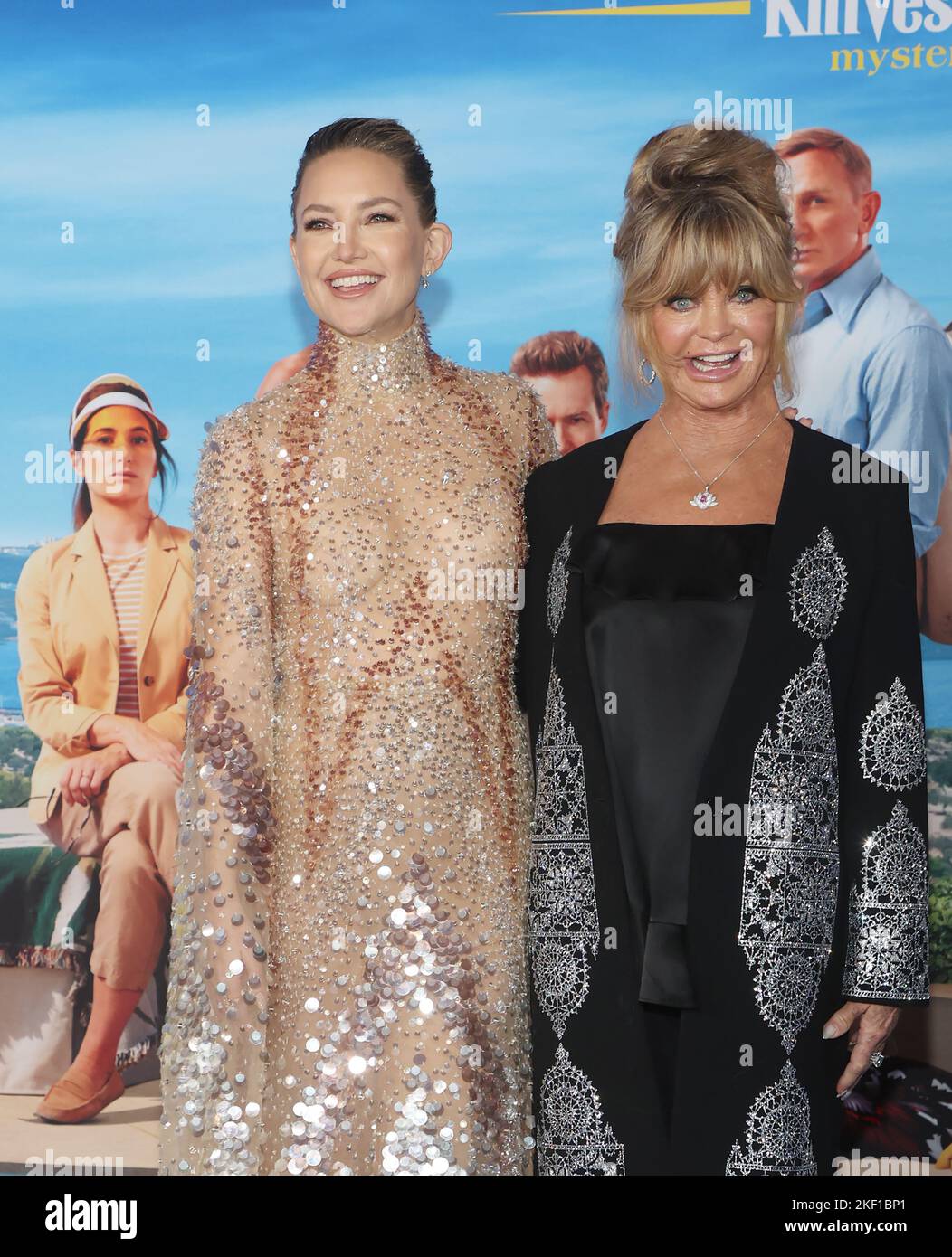 14 November 2022 -Los Angeles, California - Kate Hudson, Goldie Hawn ...