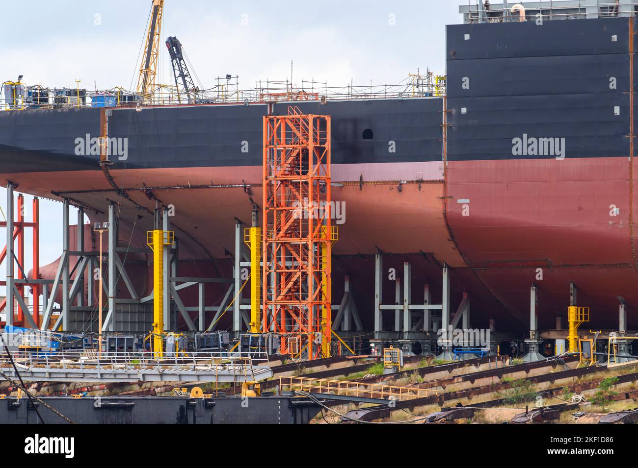 American shipyard hi-res stock photography and images - Alamy