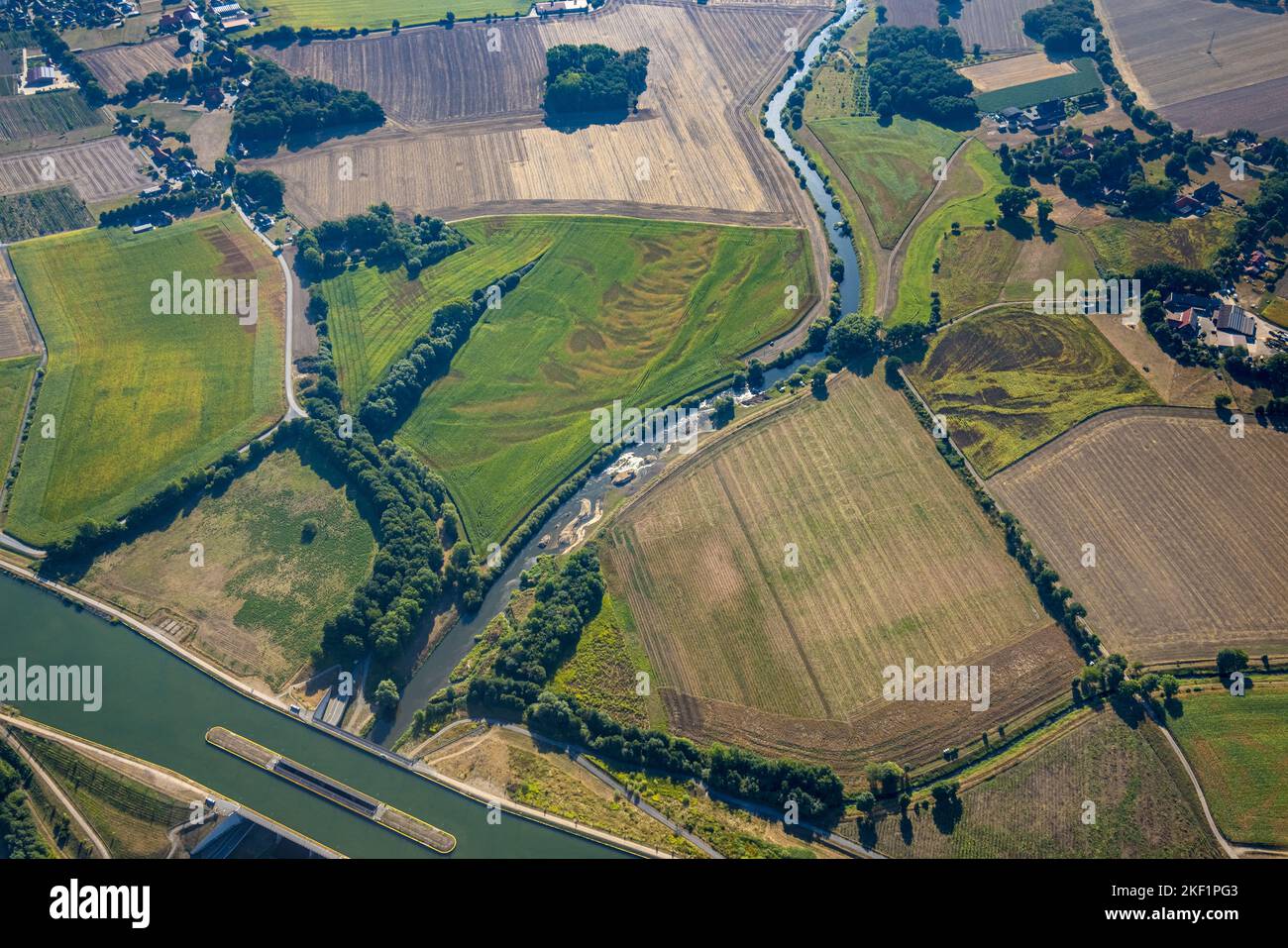 Aerial view, canal bridge Lippe Neue Fahrt, Dortmund-Ems canal, inland ...