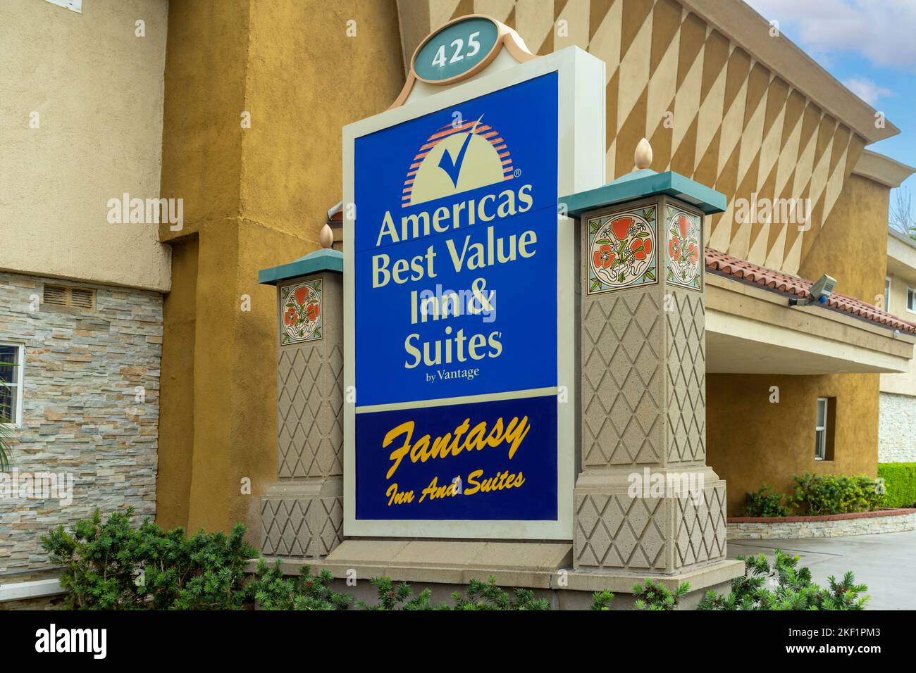 Katella ave hi-res stock photography and images - Alamy