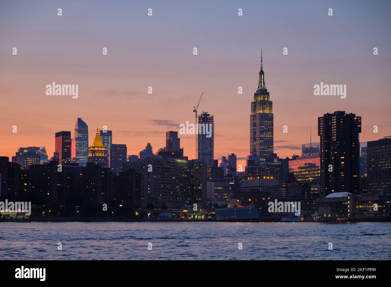 Oculus world trade center night hi-res stock photography and images - Alamy