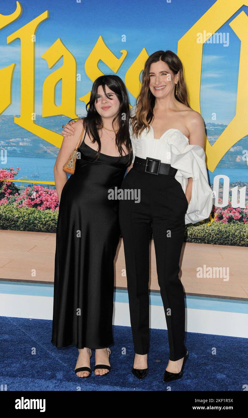 Los Angeles, CA. 14th Nov, 2022. Kathryn Hahn, daughter at arrivals for ...